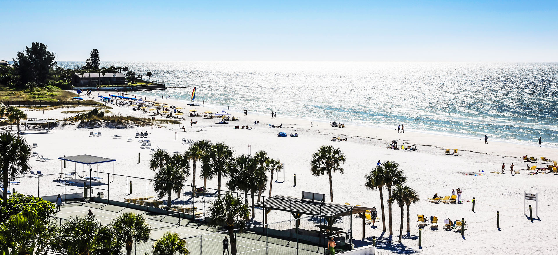 Sarasota Art Galleries - Rooftop Pool - Cabana Rentals | Art Ovation Hotel